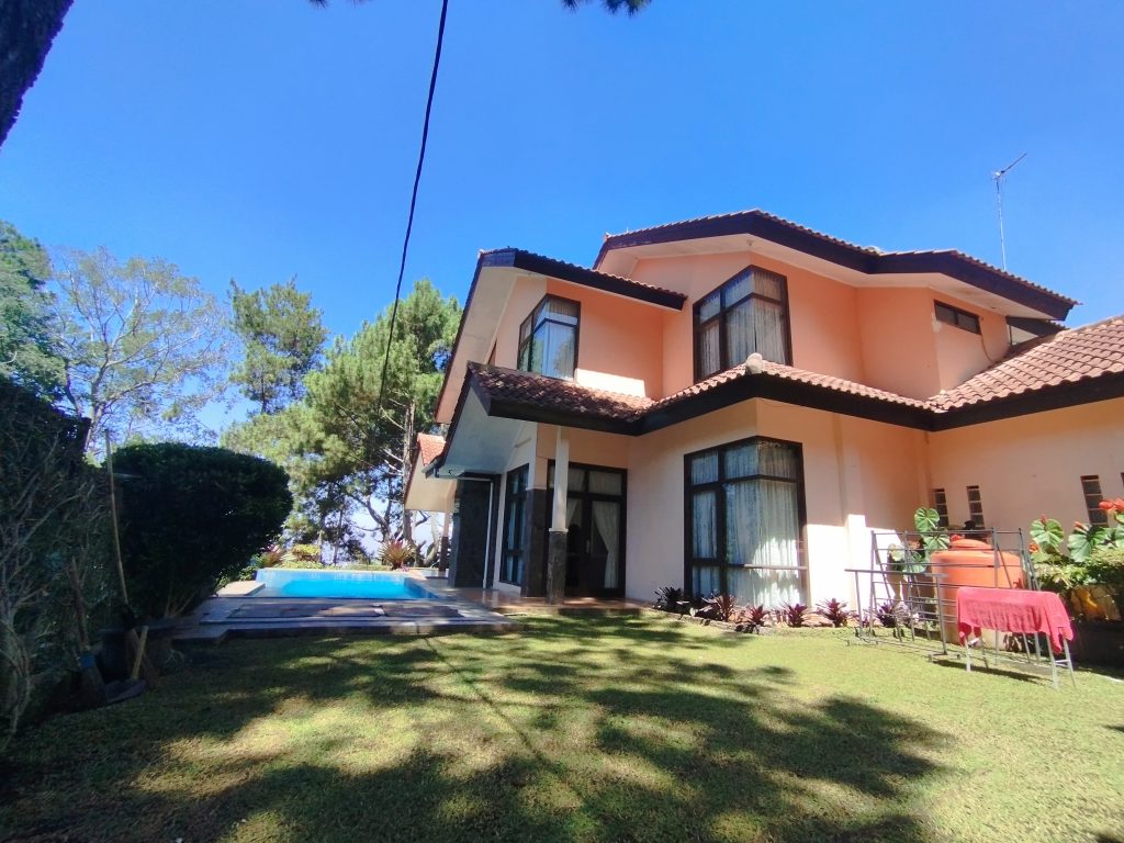 Villa Triniti Bandung - Villa Kampung Daun Trinity Lembang